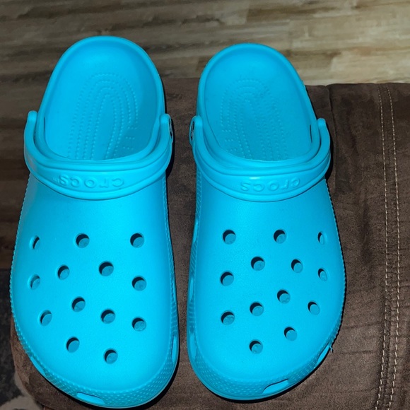 CROCS | Shoes | Gently Used Crocs | Poshmark